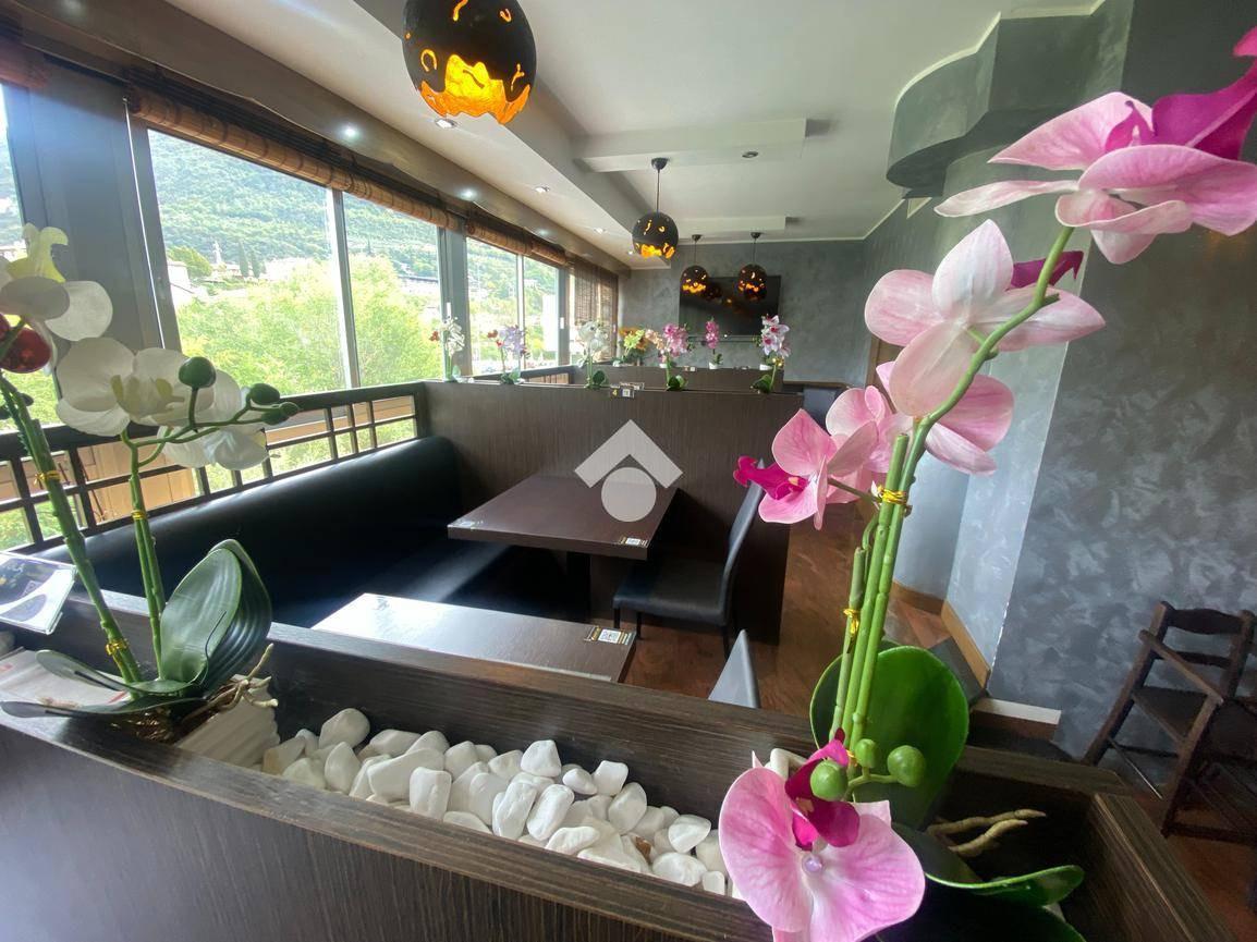 Negozio in vendita a Ala