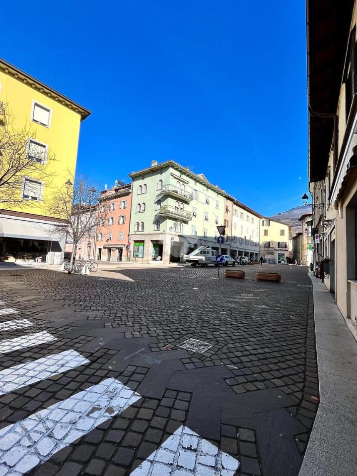 Negozio in affitto a Rovereto