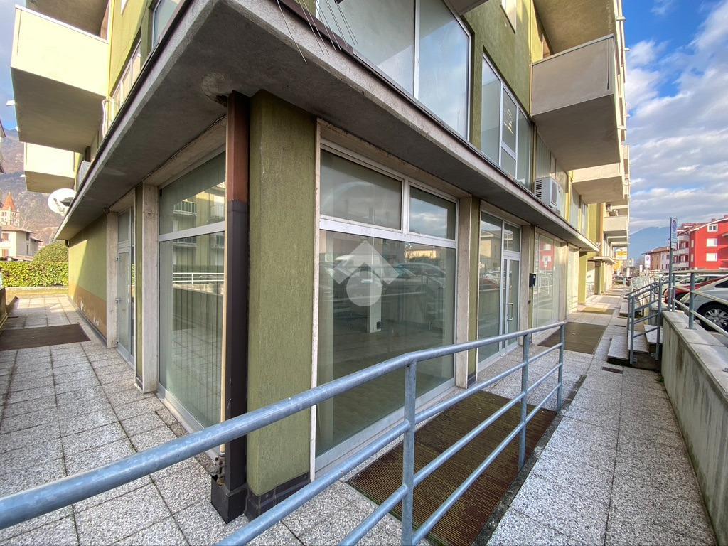 Negozio in vendita a Mori