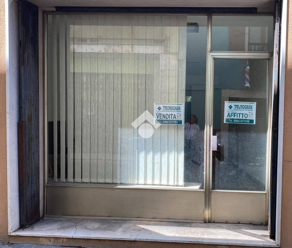 Negozio in vendita a Avio