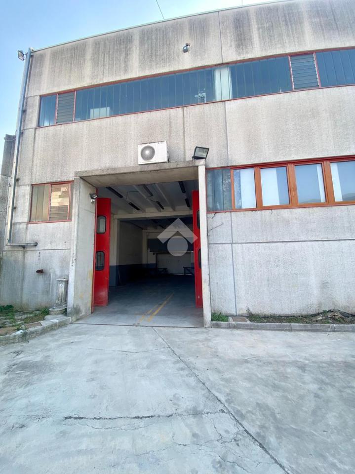 Capannone in vendita a Volano