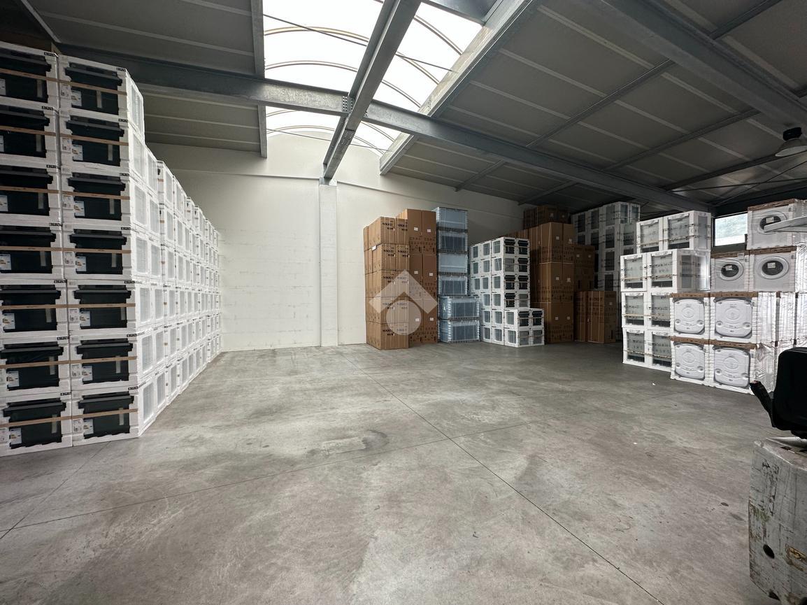 Capannone in vendita a Trento