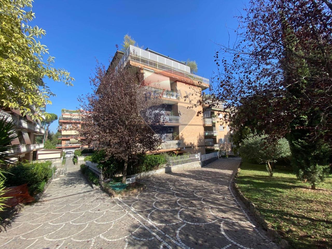 Appartamento in vendita a Roma