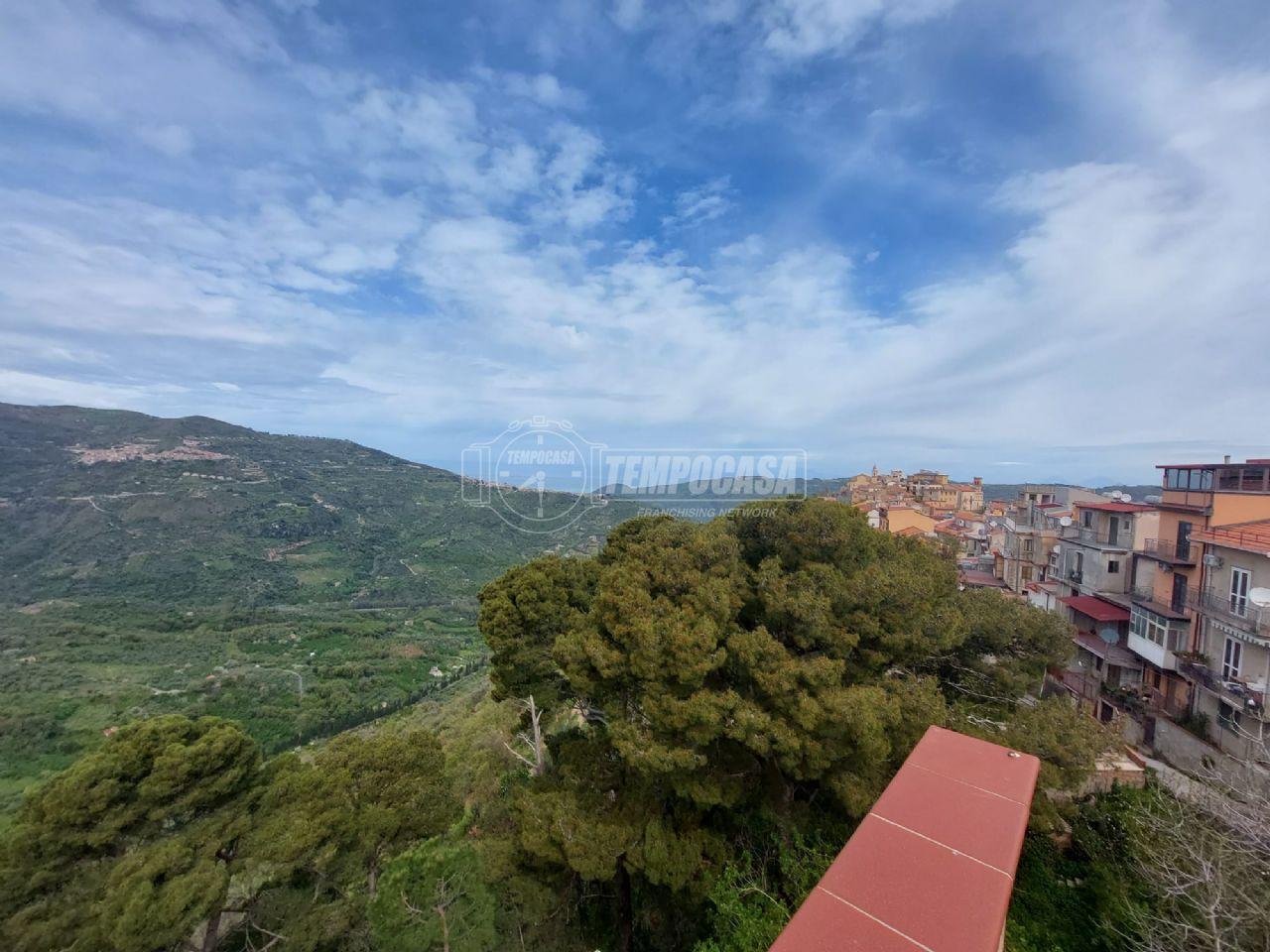 Casa indipendente in vendita a San Salvatore Di Fitalia