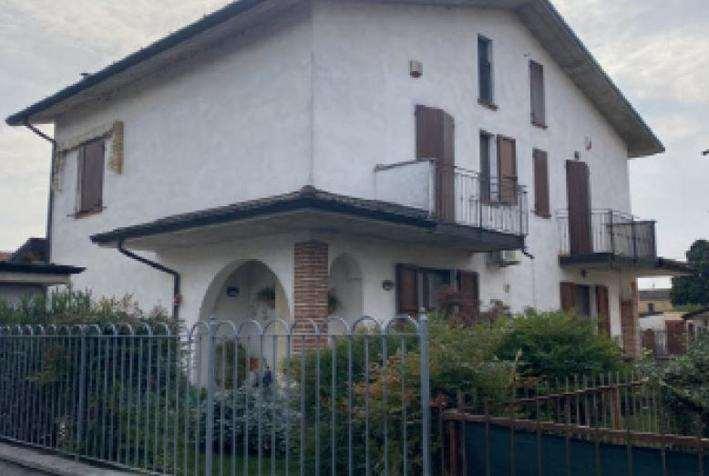 Villa bifamiliare in vendita a Formigara