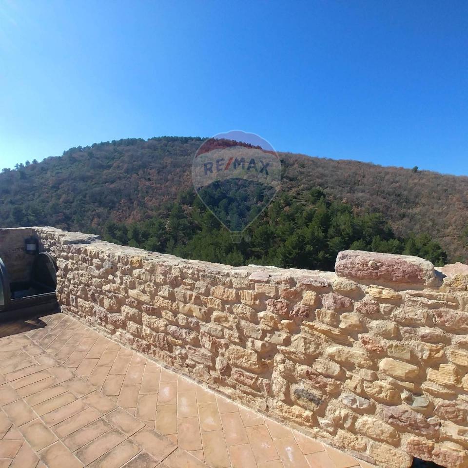 Rustico in vendita a Giano Dell'Umbria