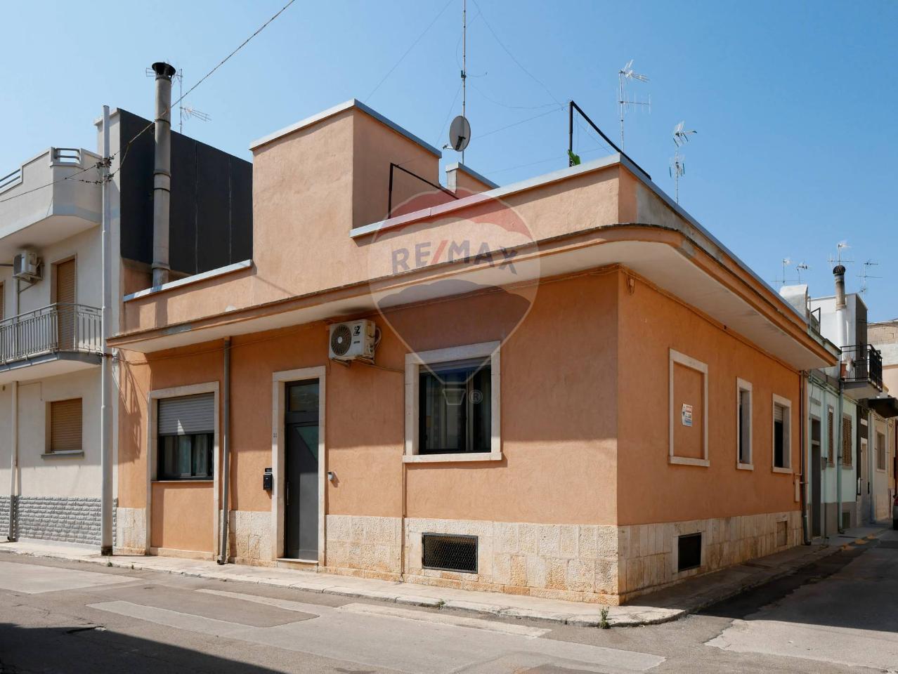 Casa indipendente in vendita a Turi