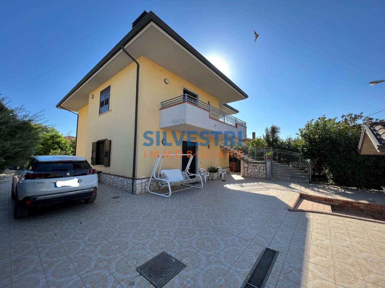 Villa unifamiliare in vendita a San Giorgio Del Sannio