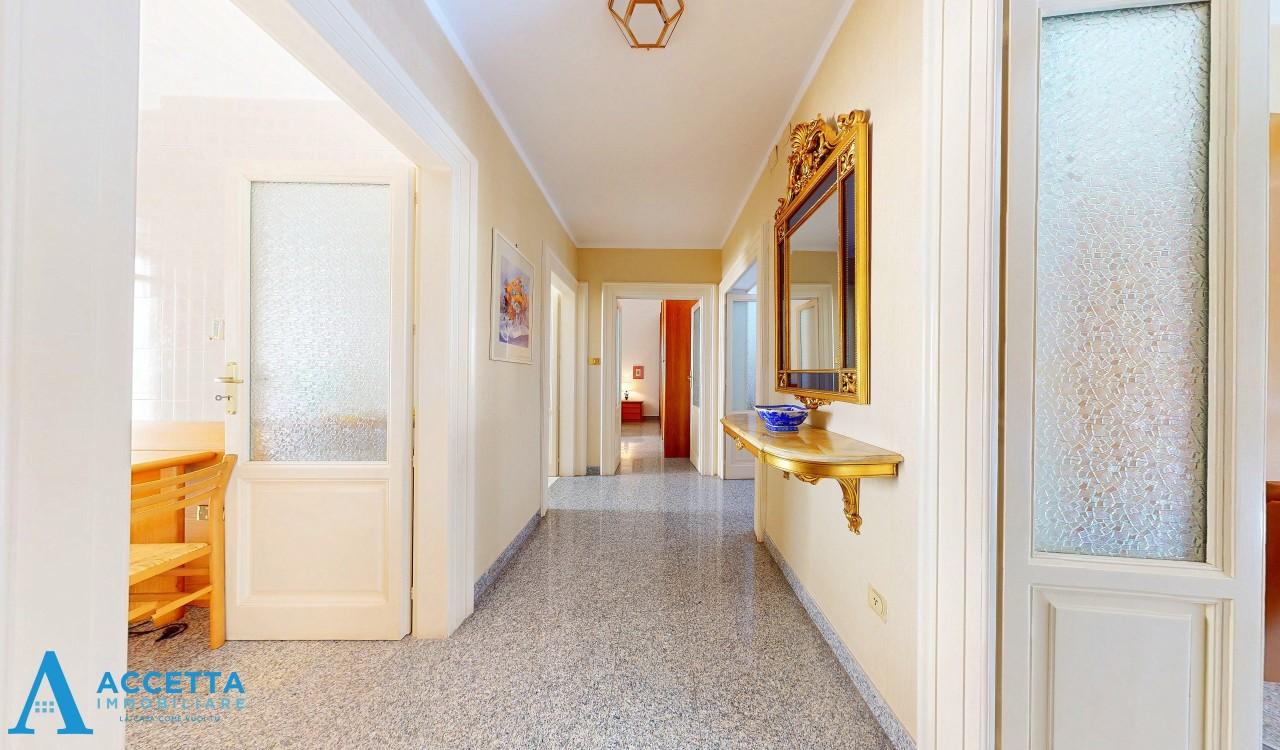 Appartamento in vendita a Taranto