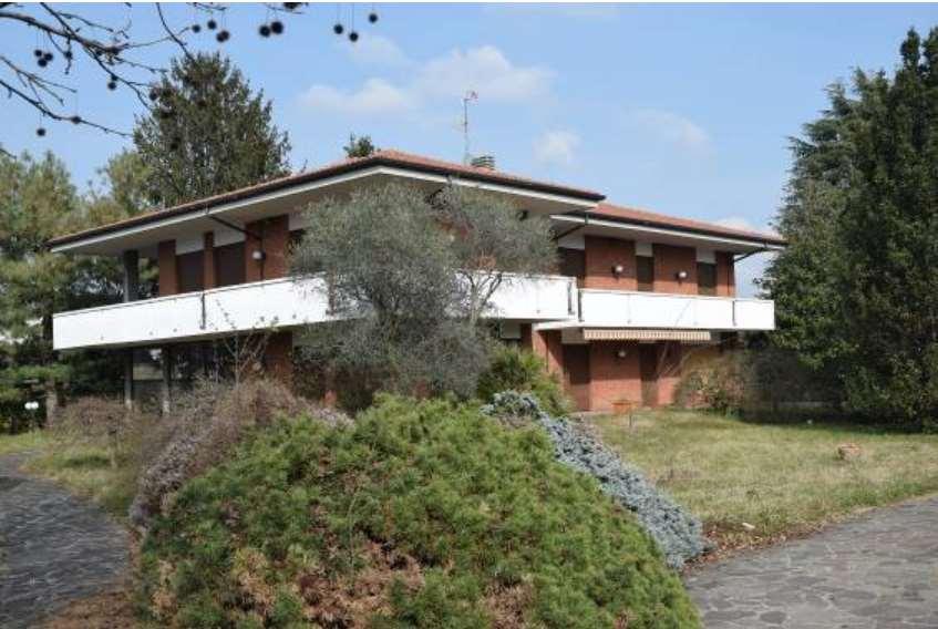 Villa unifamiliare in vendita a Pontirolo Nuovo