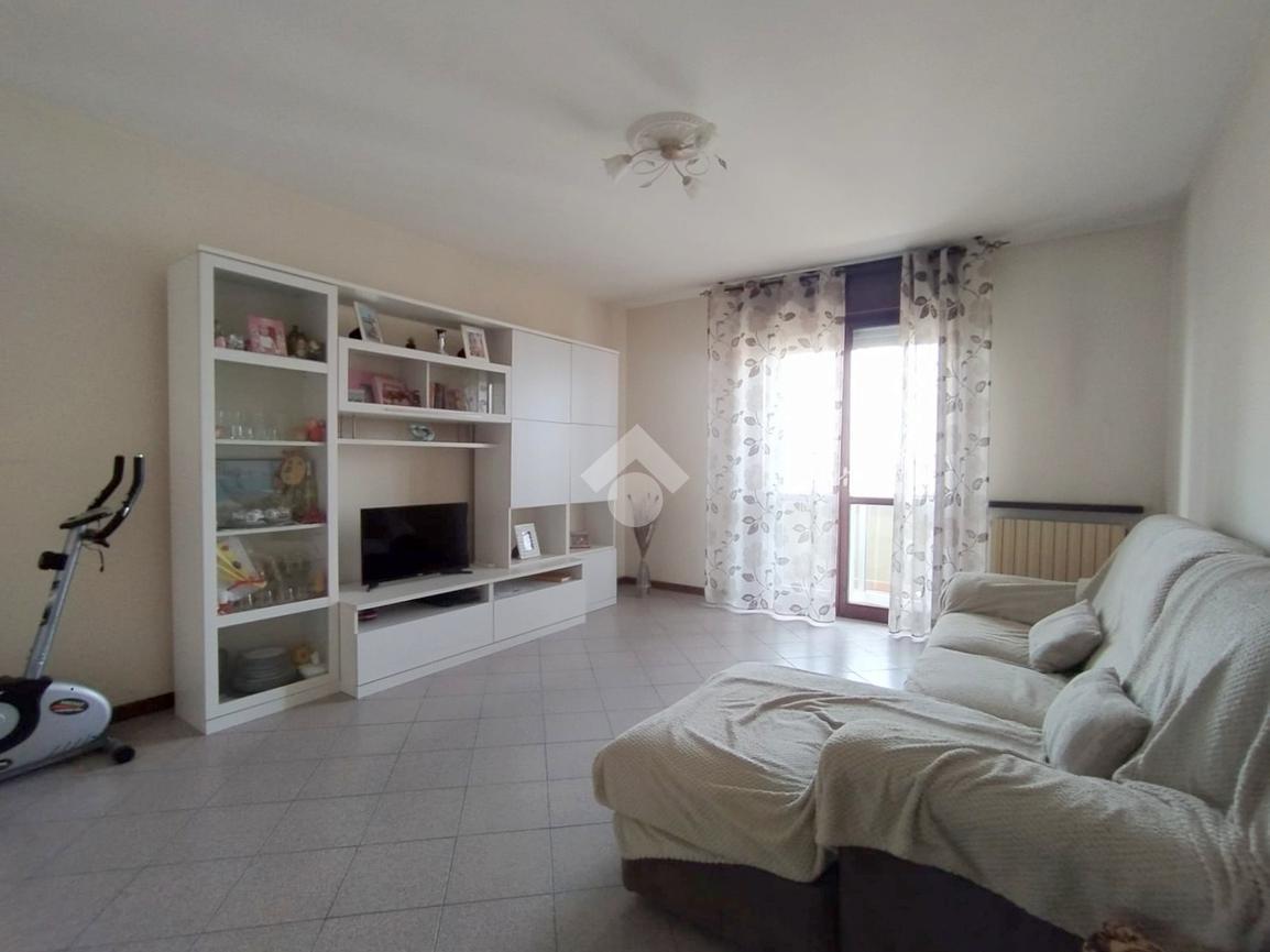 Quadrilocale in Via Azzolini 68, Fiorenzuola d'Arda