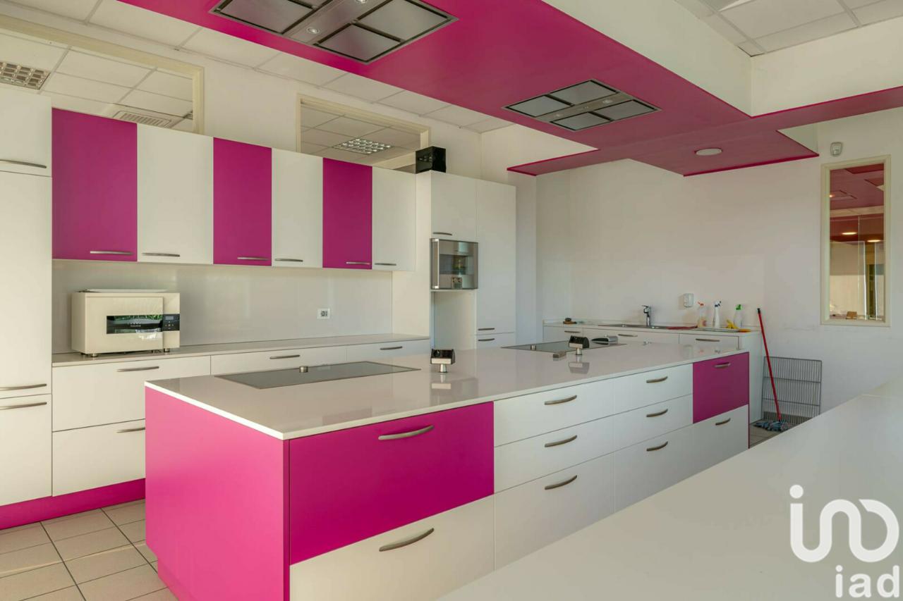 Negozio in vendita a Cantu'