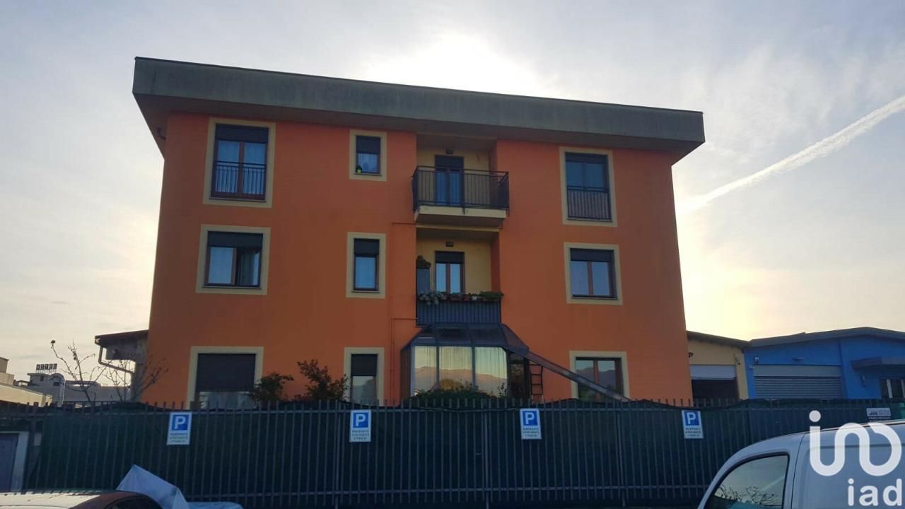 Palazzo in vendita a Cantu'