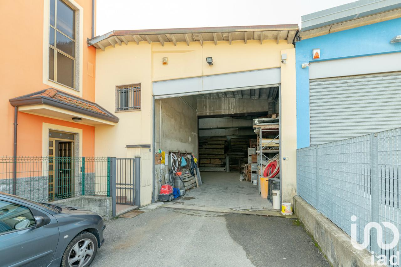 Capannone in vendita a Cantu'