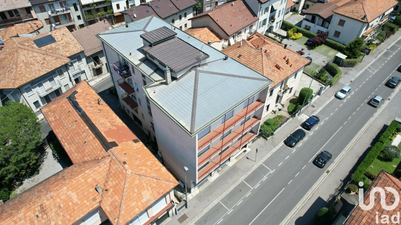 Palazzo in vendita a Cantu'