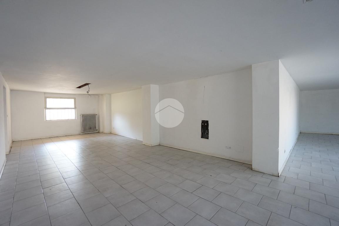 Magazzino in affitto a Nizza Monferrato