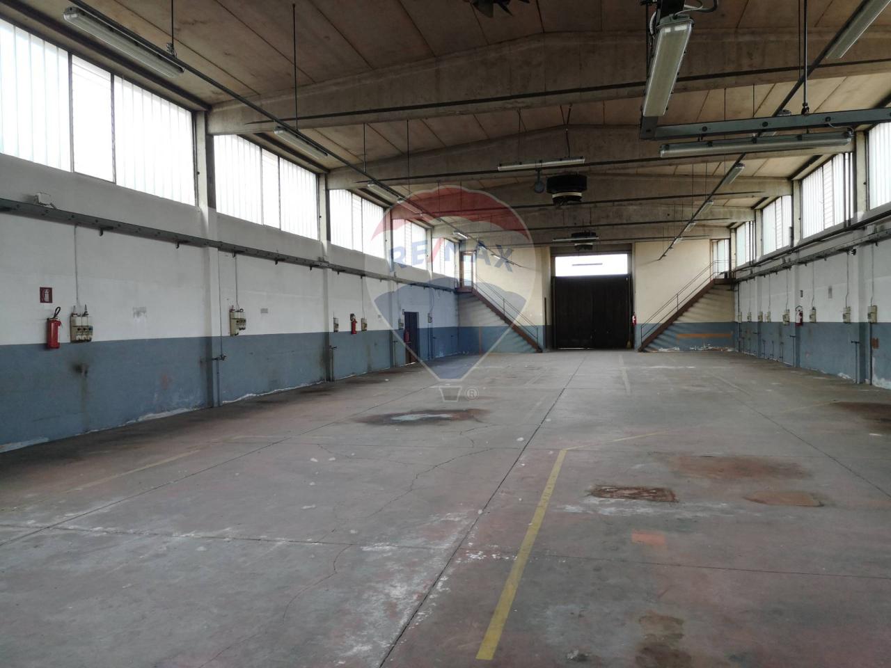 Capannone in vendita a San Giuliano Milanese