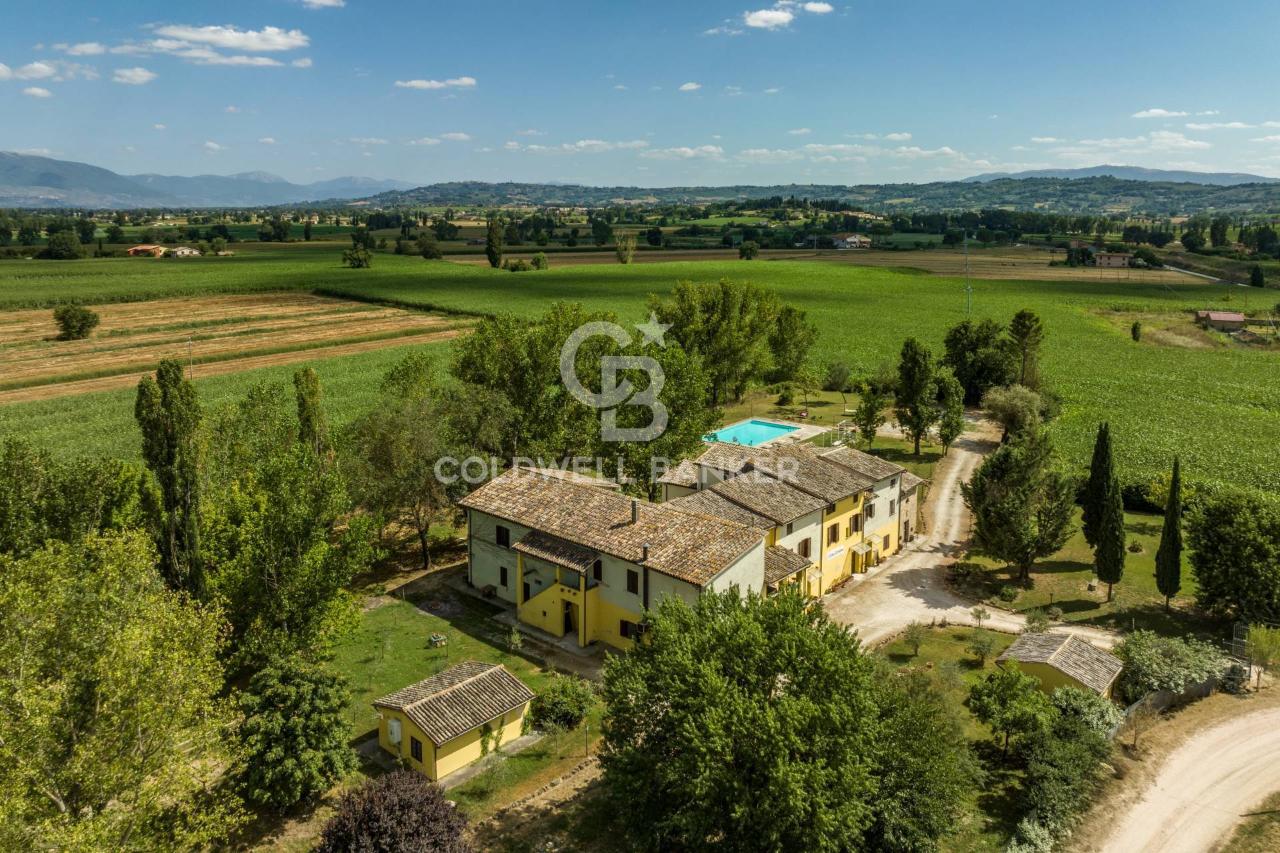 Rustico in vendita a Bevagna