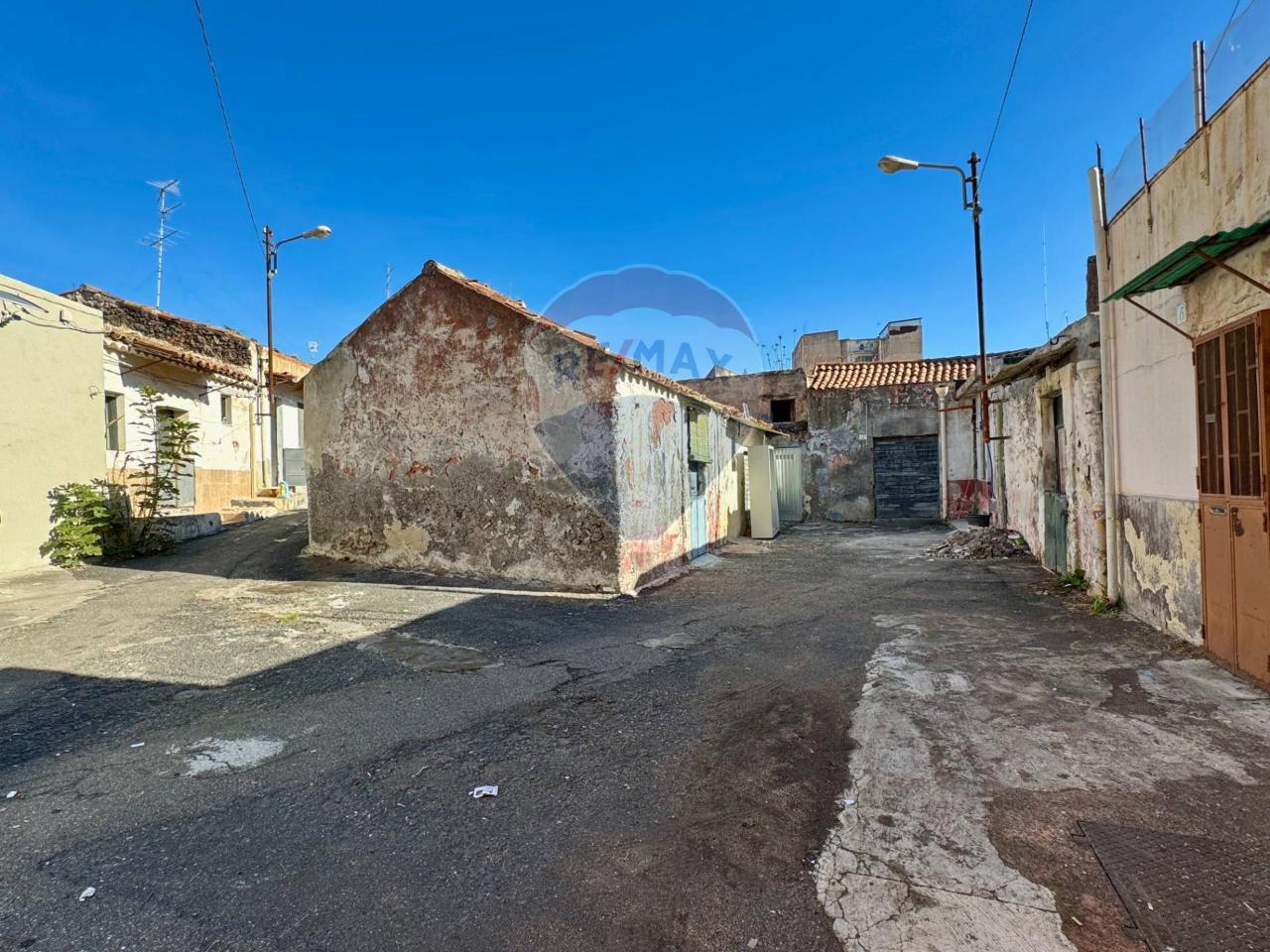 Casa indipendente in vendita a Catania