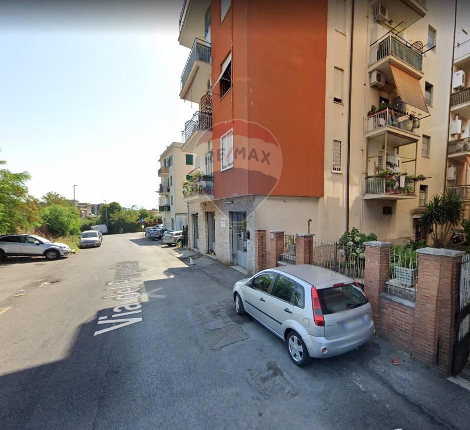 Negozio in affitto a Roma