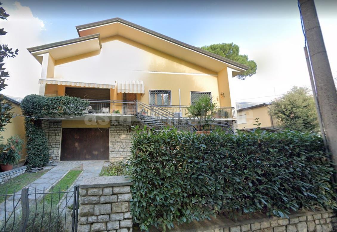 Appartamento in vendita a Camaiore