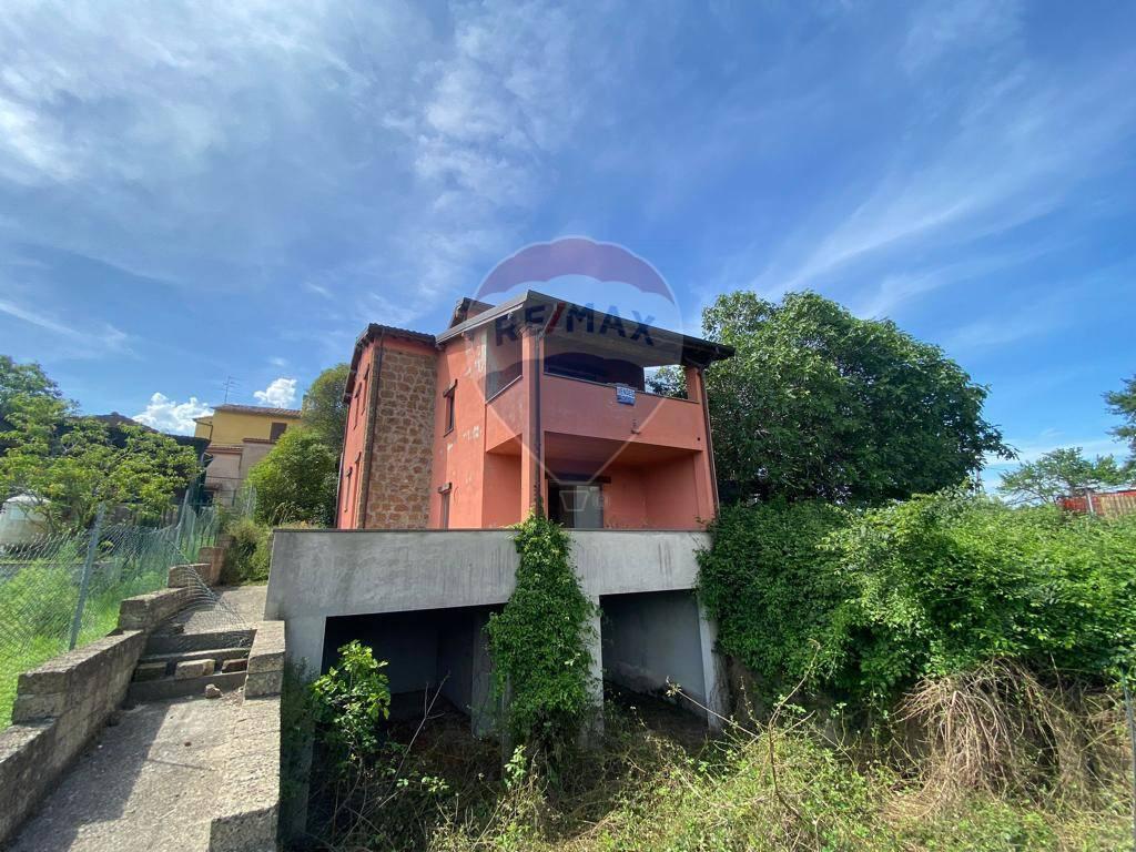 Villa in vendita a Vetralla