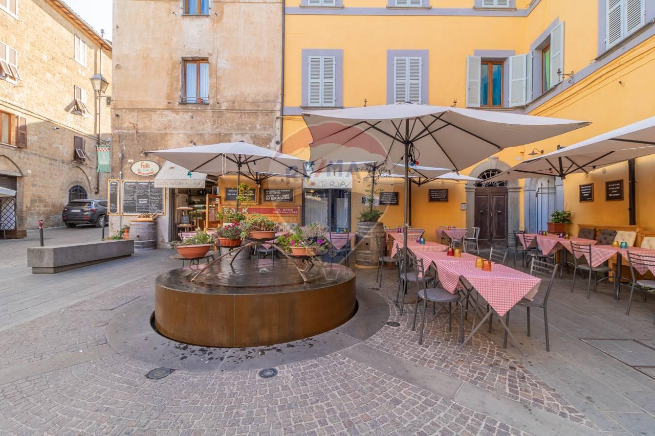 Esercizio commerciale in vendita a Orvieto