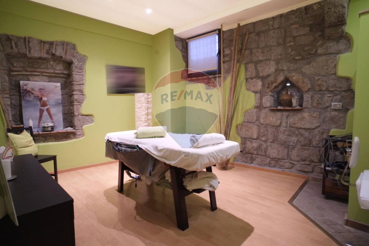 Negozio in affitto a Viterbo