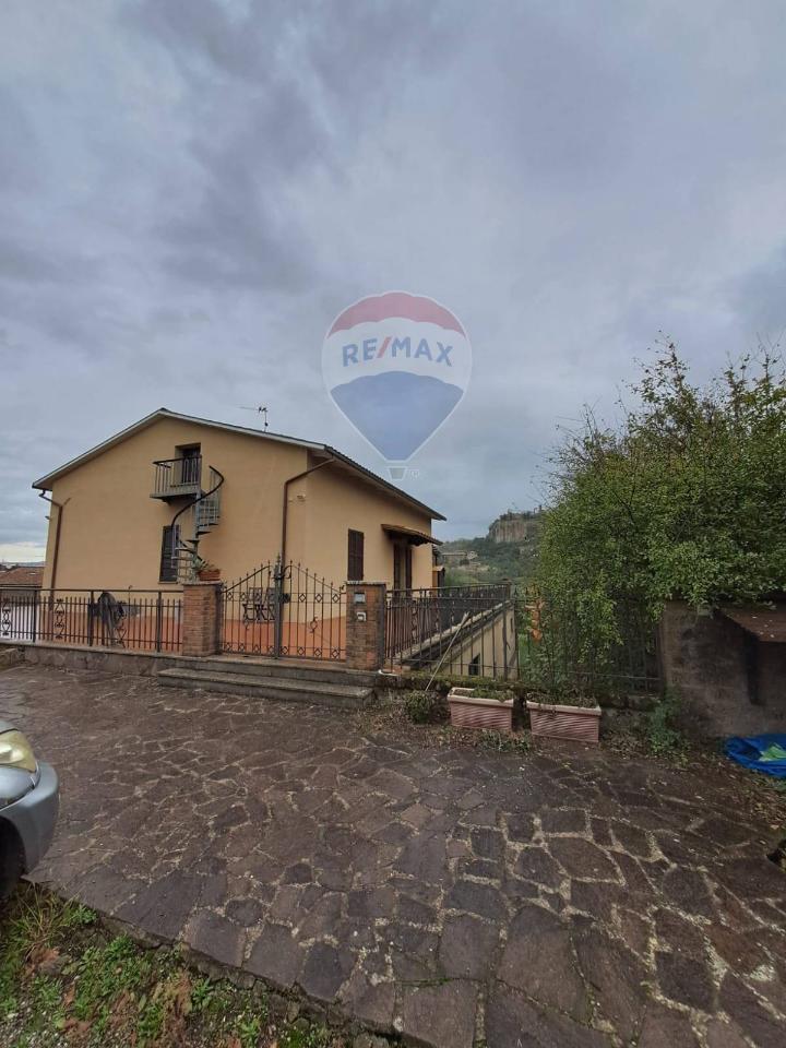 Casa indipendente in vendita a Orvieto