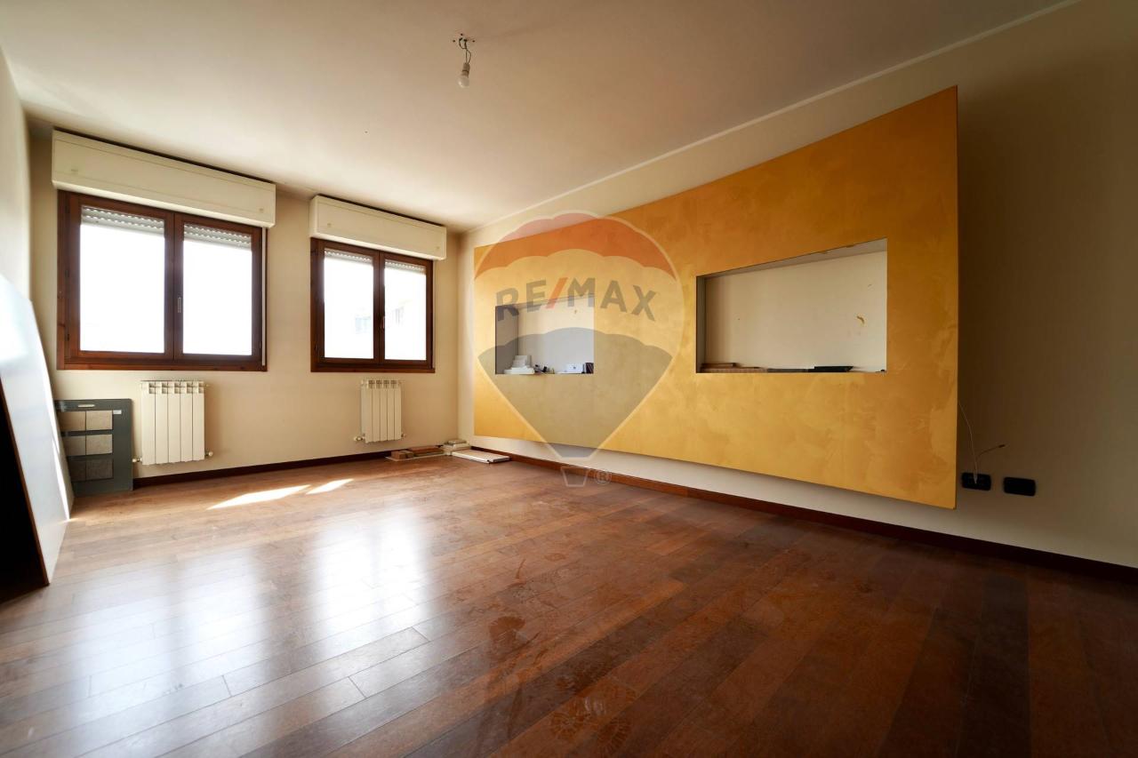 Ufficio in vendita a Vinci