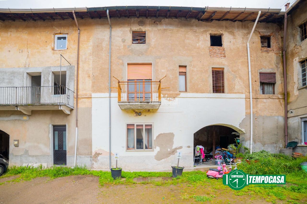 Casa indipendente in vendita a Magnago