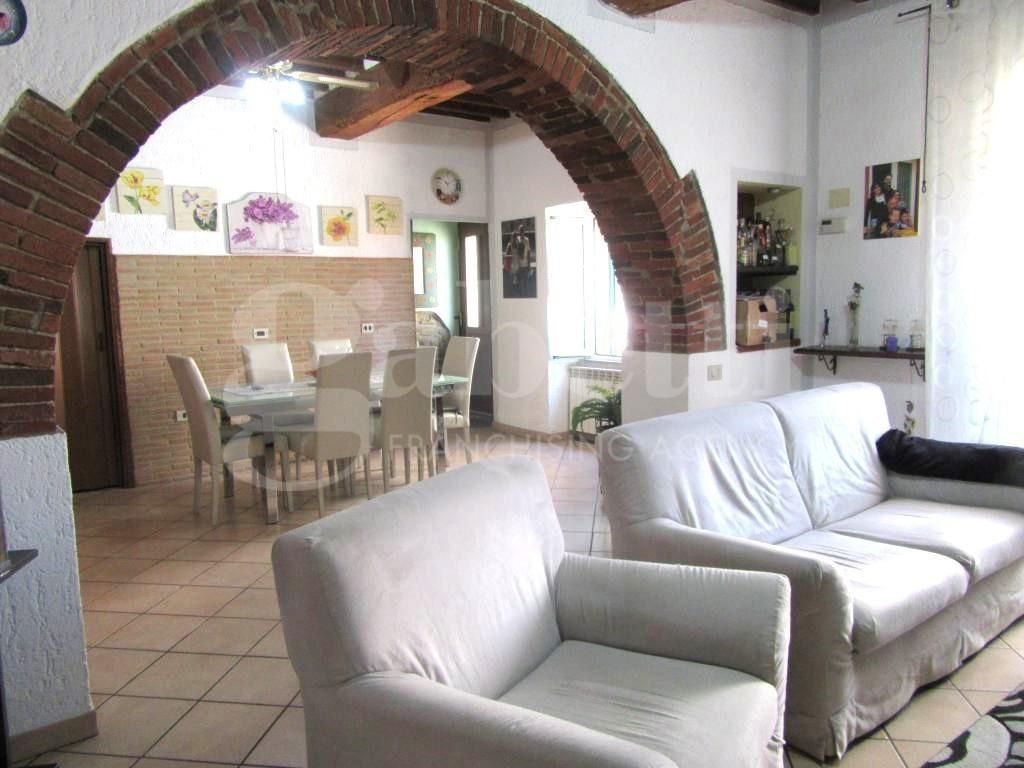 Appartamento in vendita a Gavorrano