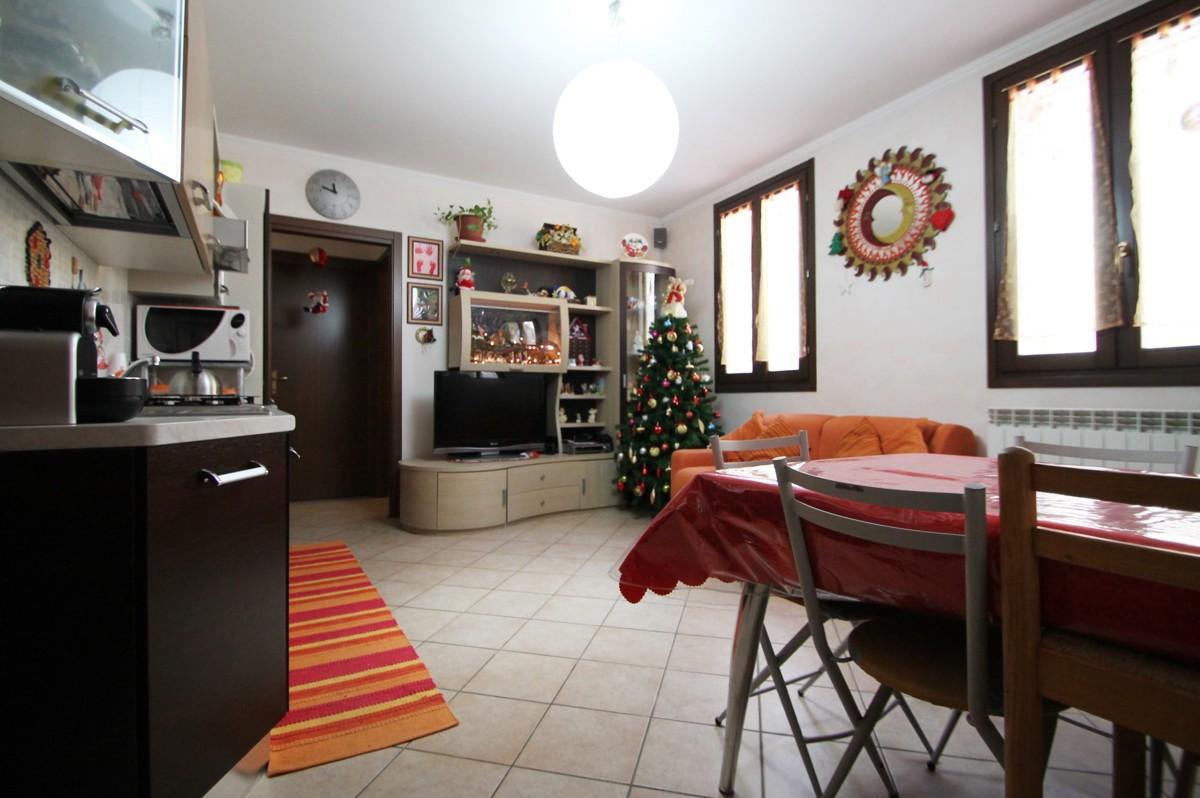 Appartamento in vendita a Castano Primo