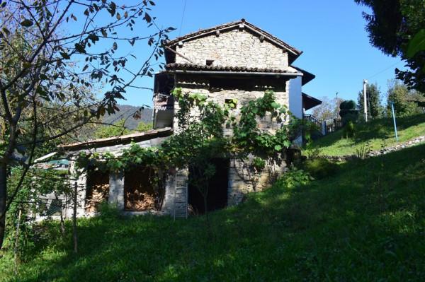 Rustico in vendita a Costa Di Serina