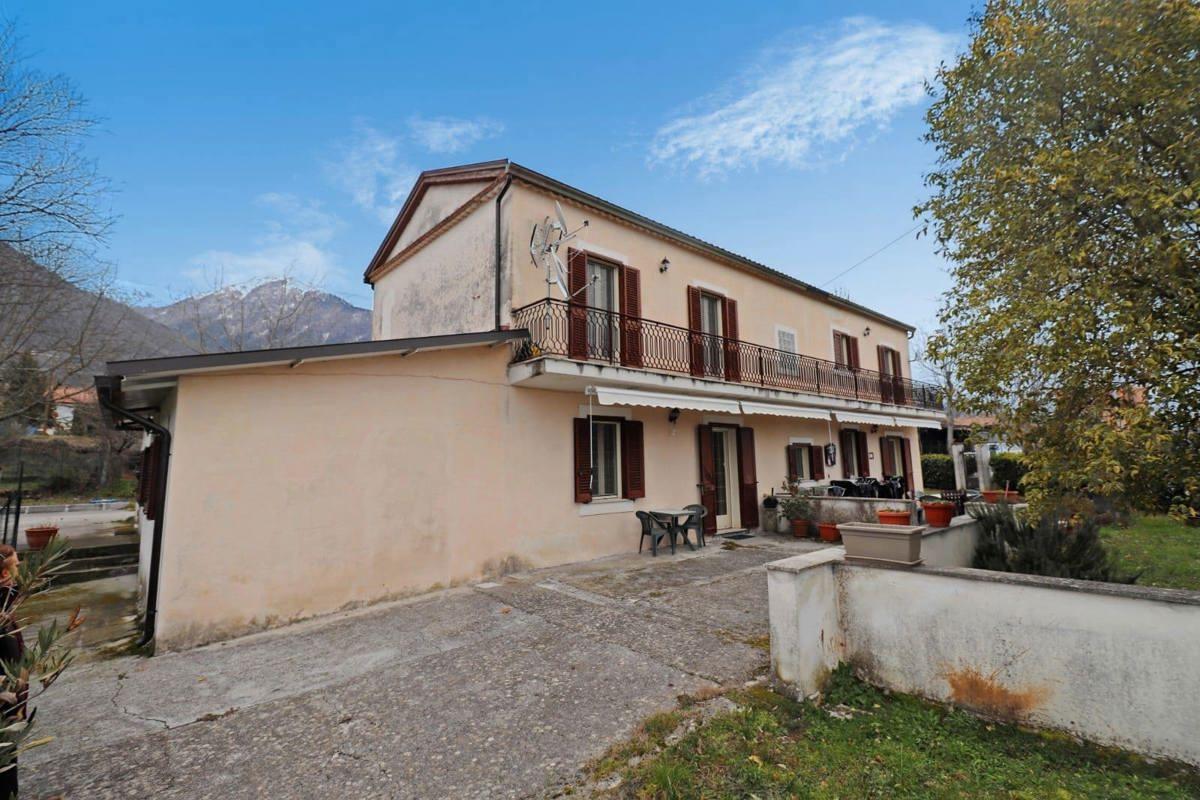 Casa indipendente in vendita a San Donato Val Di Comino