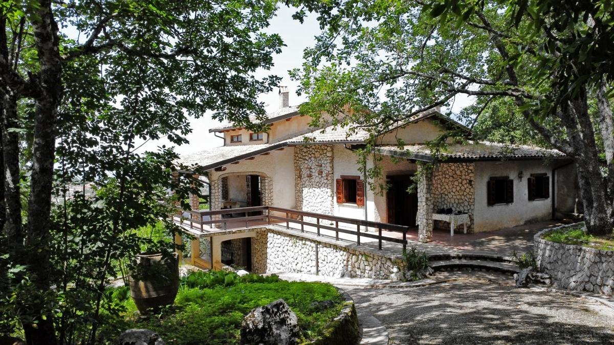 Villa in vendita a Campoli Appennino