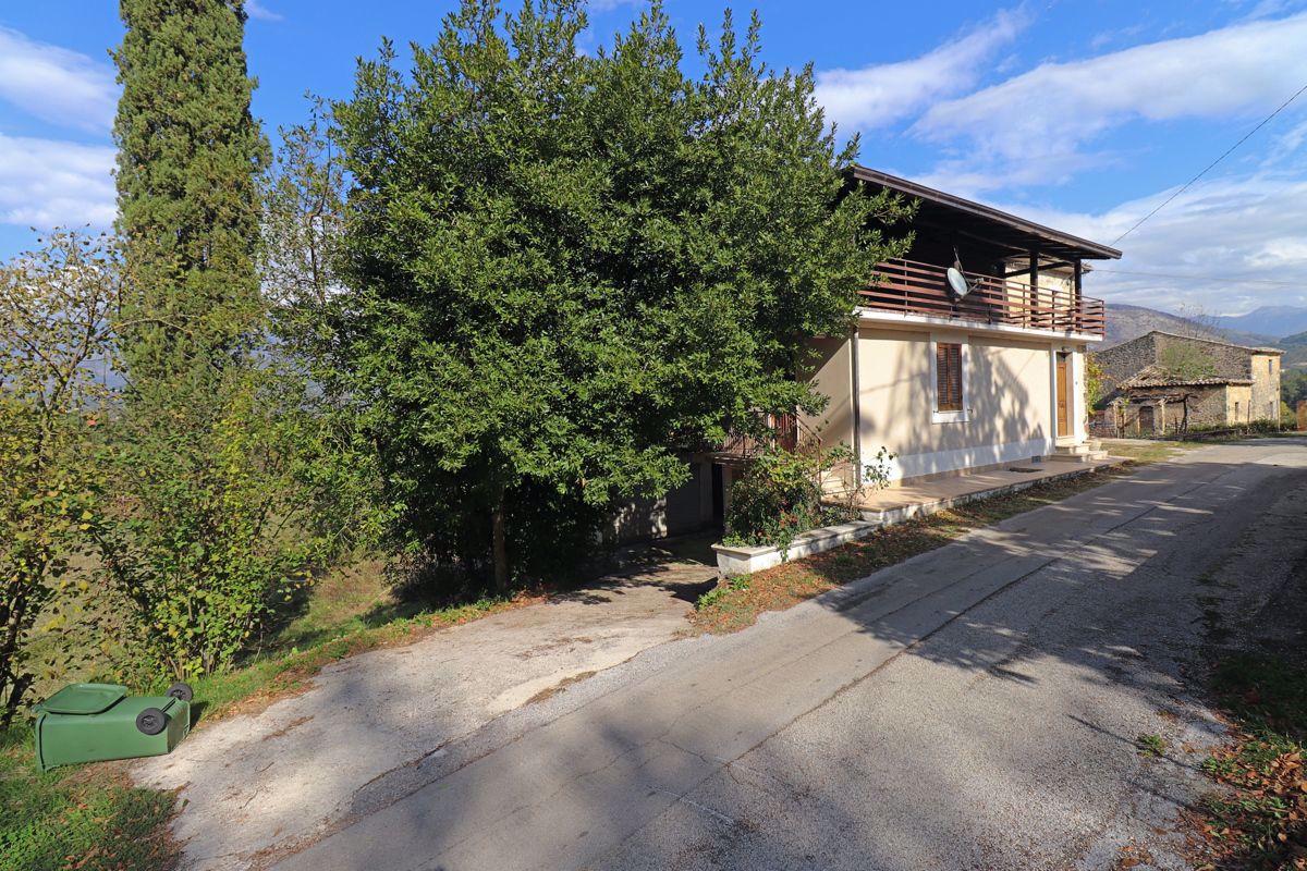 Casa indipendente in vendita a Fontechiari