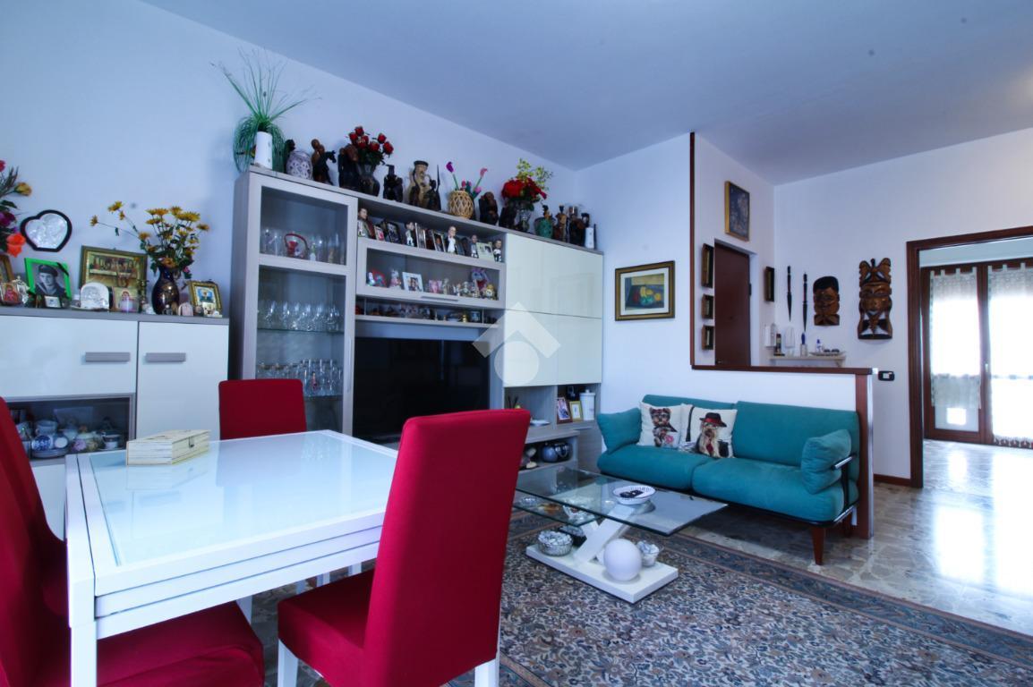 Appartamento in vendita a Travaco' Siccomario