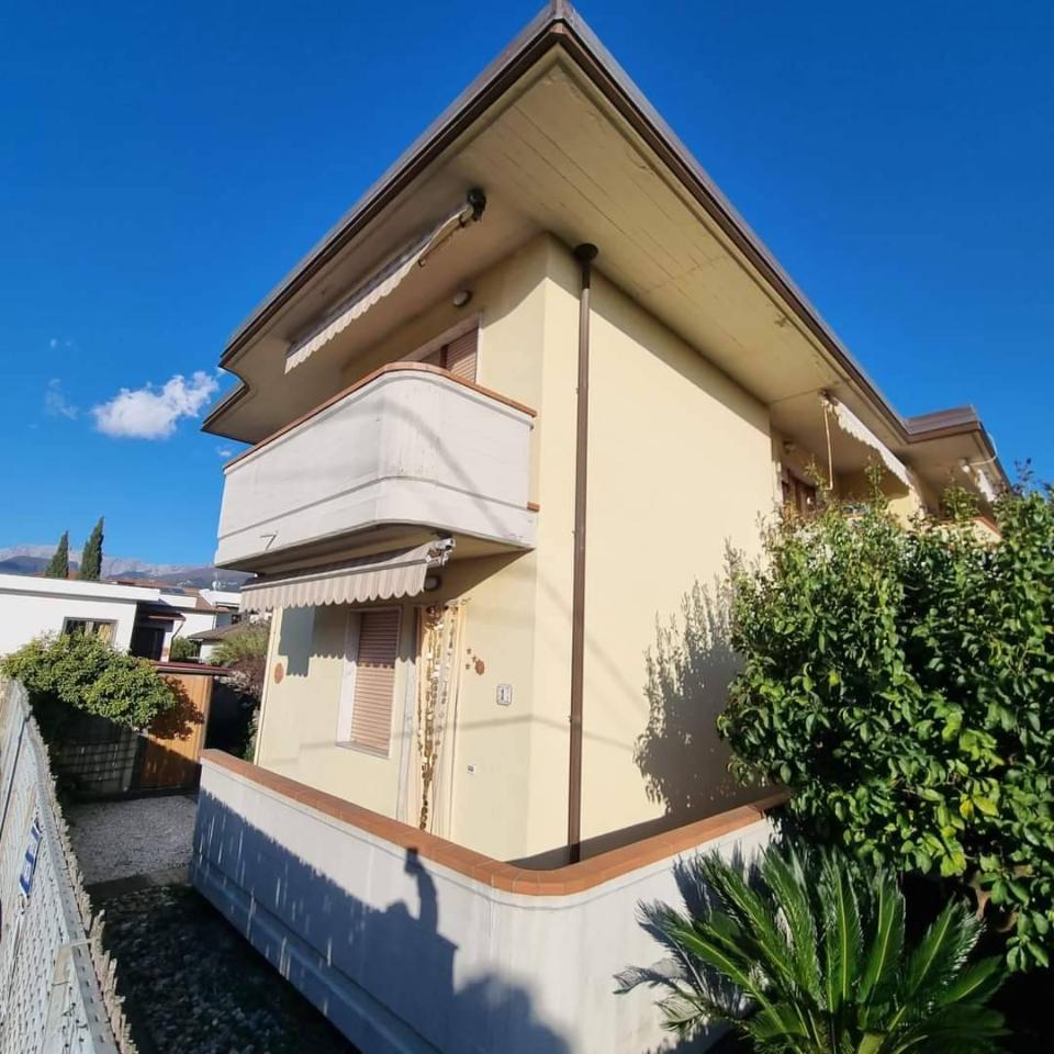 Villa a schiera in vendita a Massa