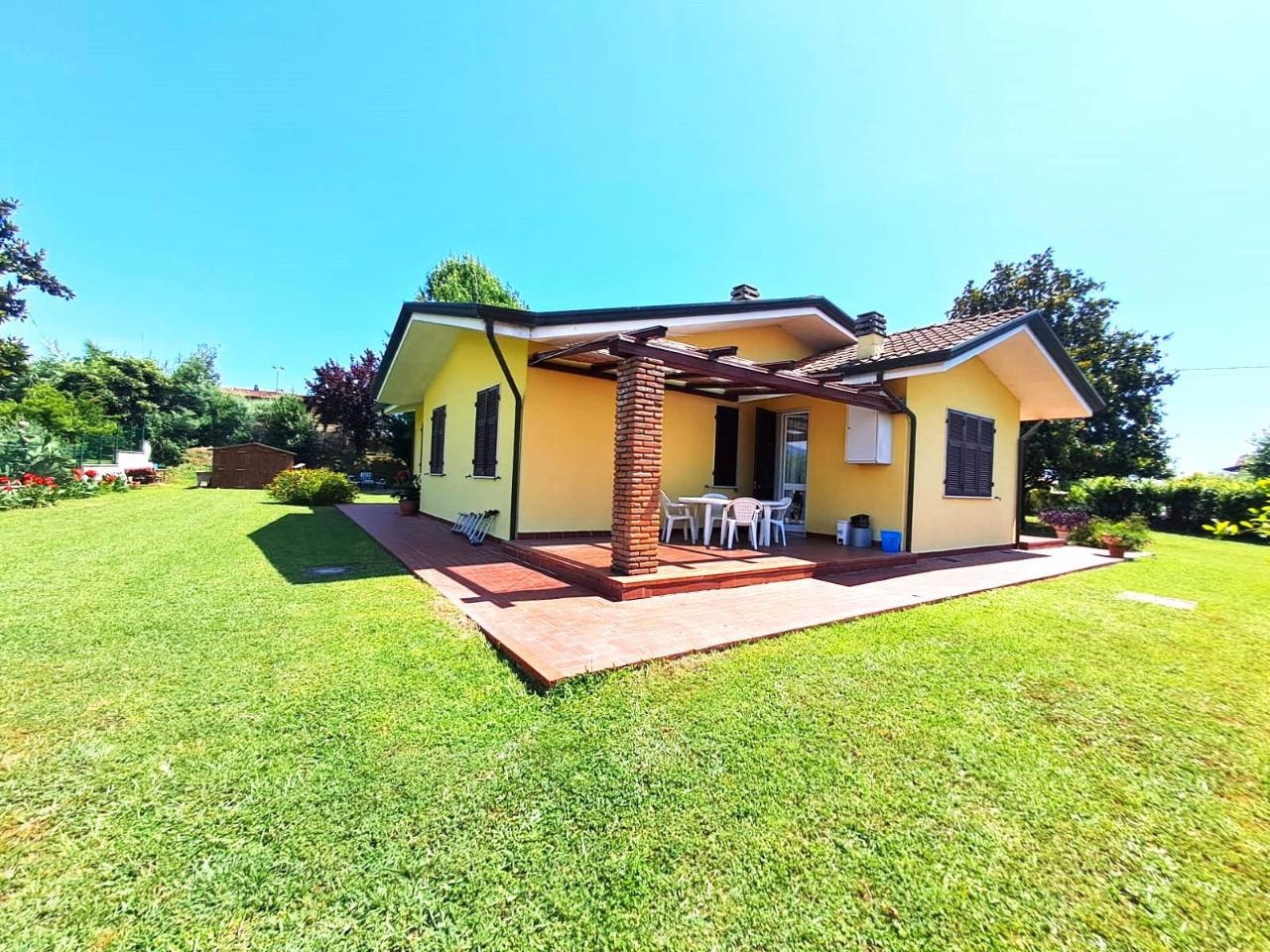 Villa in vendita a Massa