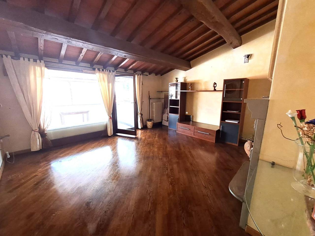 Attico in vendita a Massa