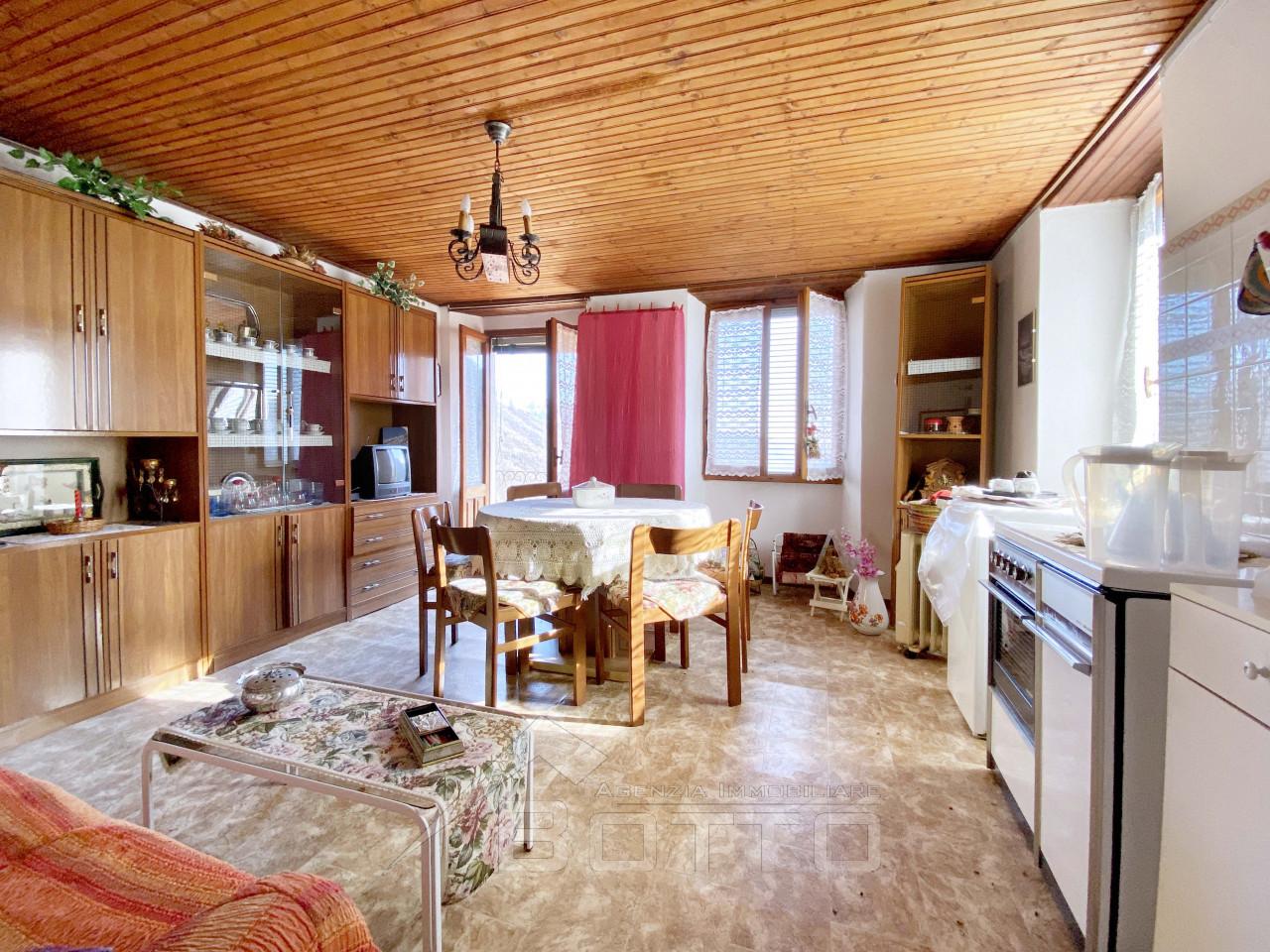 Casa indipendente in vendita a Loreglia