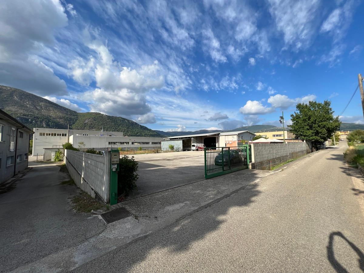 Capannone in vendita a San Lorenzello