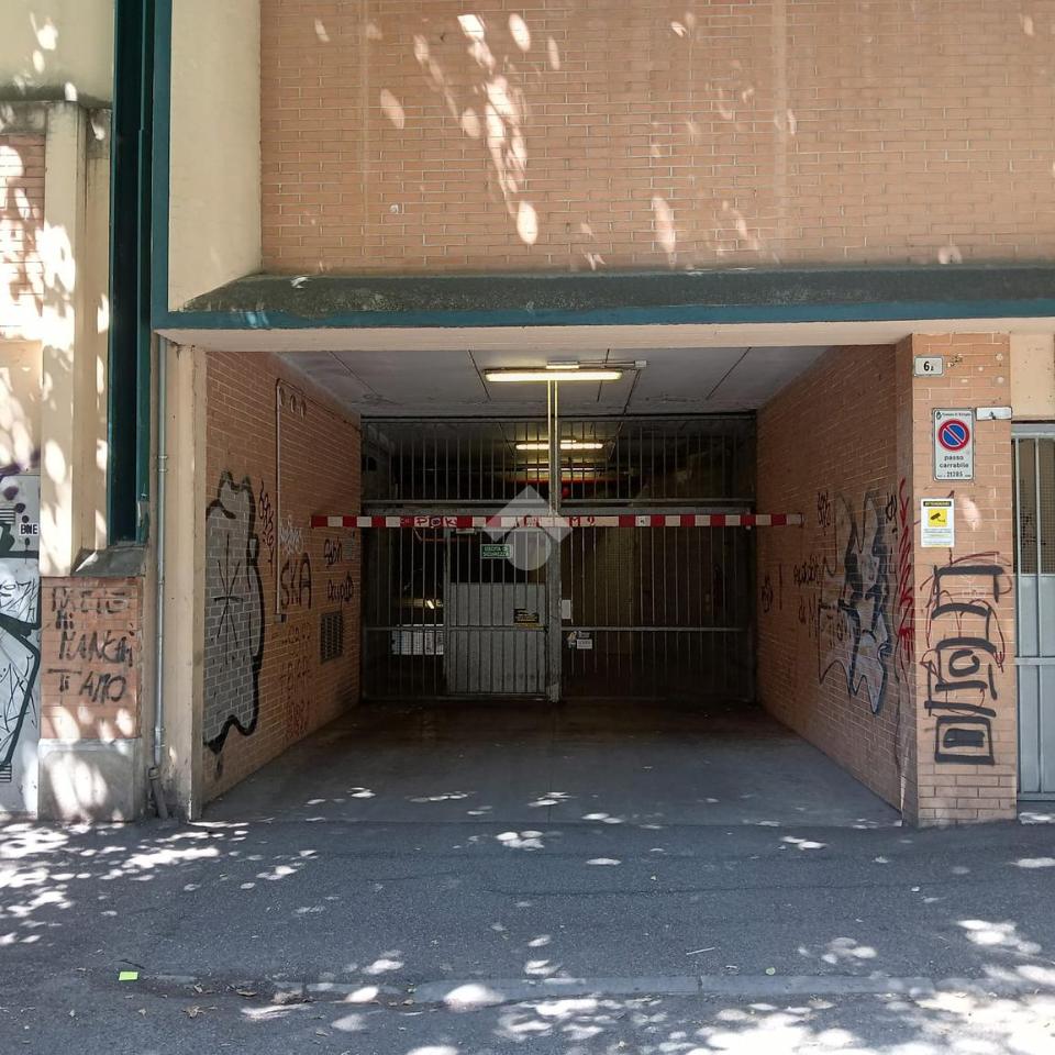 Box in vendita a Bologna
