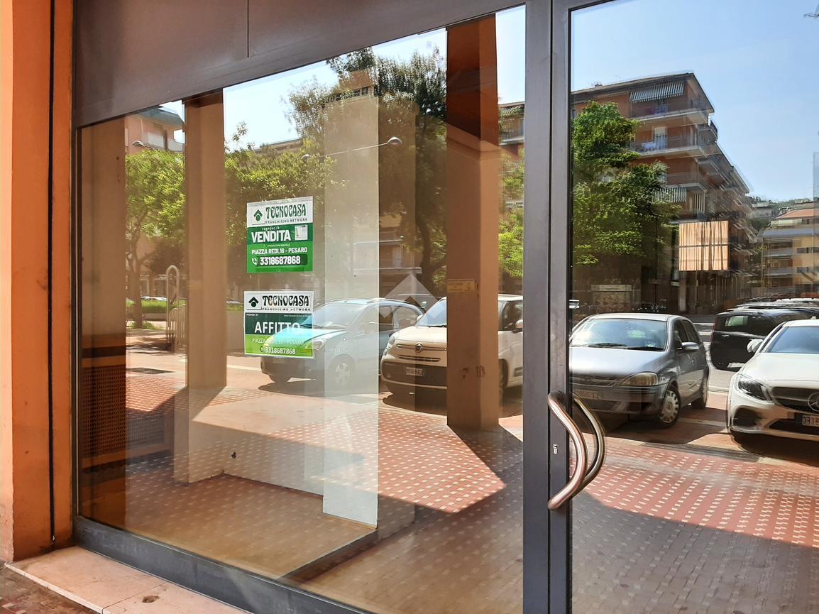 Negozio in vendita a Pesaro