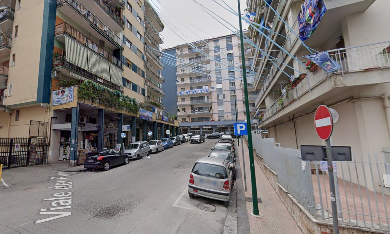 Appartamento in vendita a Napoli