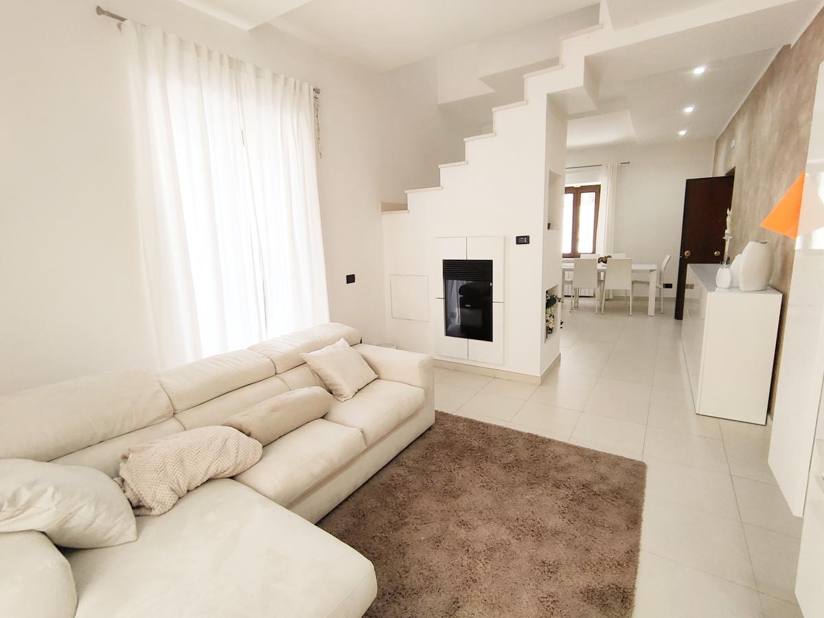 Appartamento in vendita a Rocca Di Mezzo