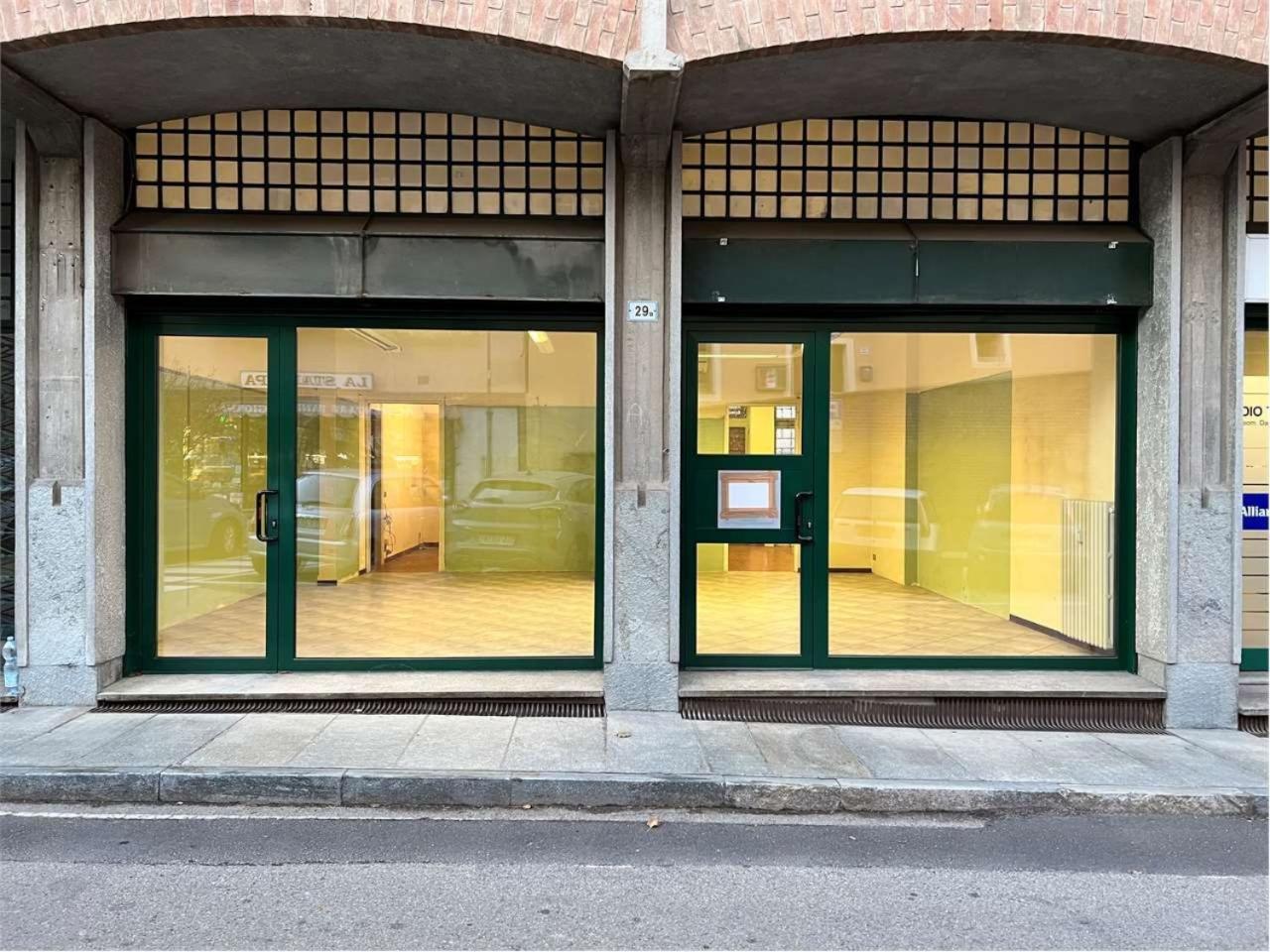 Negozio in affitto a Pecetto Torinese