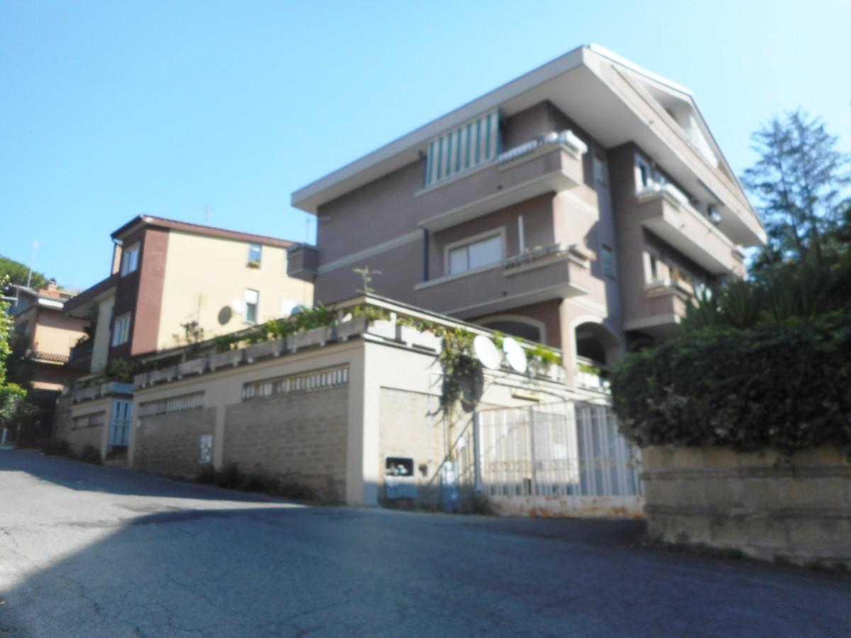 Box in affitto a Roma