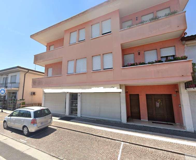 Negozio in vendita a Fontanelle